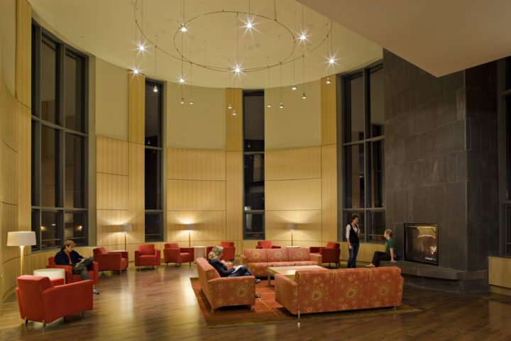 Bates College Alumni Walk and The Commons – Sasaki