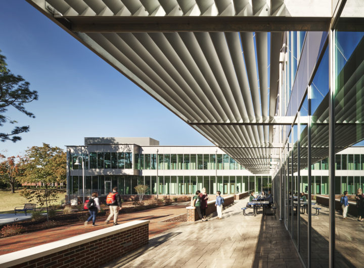 Methodist University Thomas R. McLean Health Sciences Building – Sasaki
