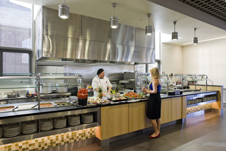 Bates College Alumni Walk and The Commons – Sasaki